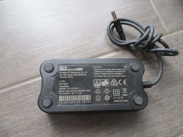 1-22 ALEGRO STC-8127LC punjac 36V-2A  90W