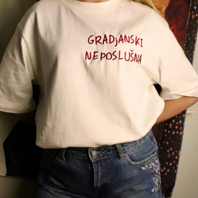 Gradjanski neposlusna oversize