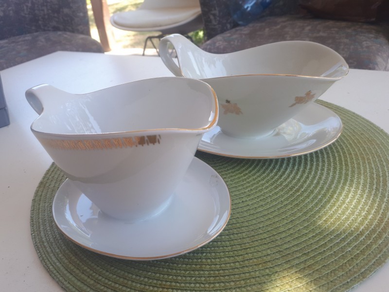 Sosijera 2 kom porcelan