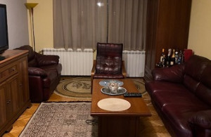 Prodajem cetvorosoban stan kod Gradske bolnice
