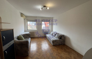 Prodajem Stan-Apartman, Centar