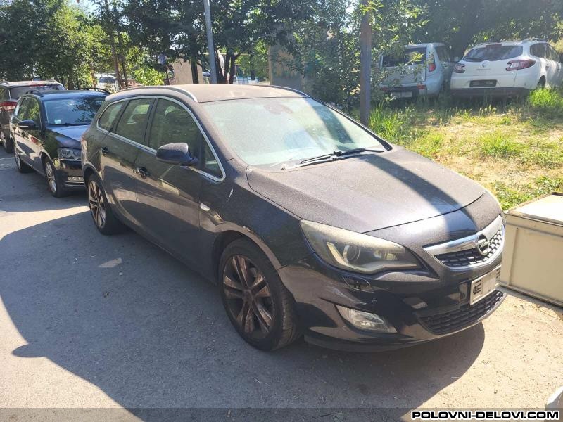 Opel Astra J 1.7cdti Kompletan Auto U Delovima
