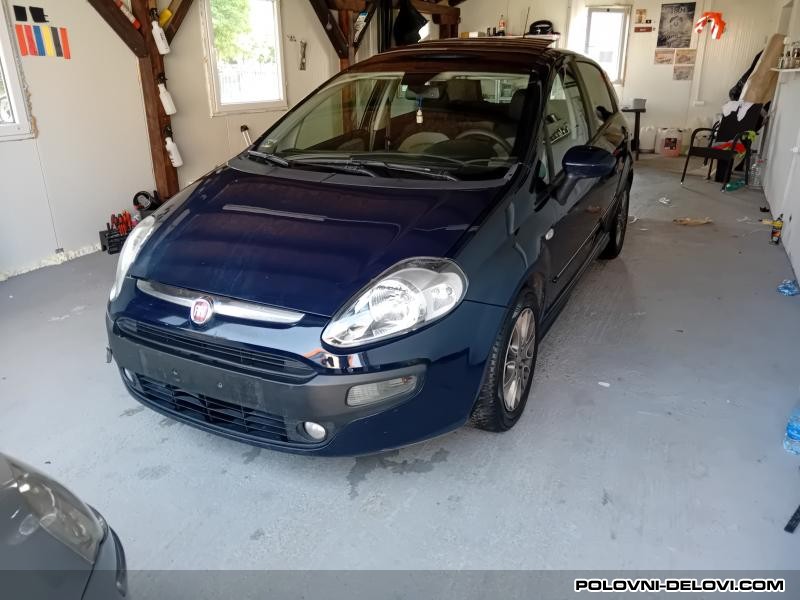 Fiat Grande Punto Mjtd Kompletan Auto U Delovima