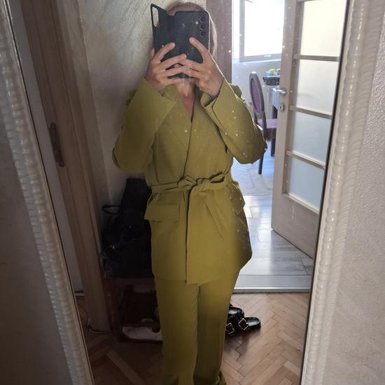 Zara odelo XS
