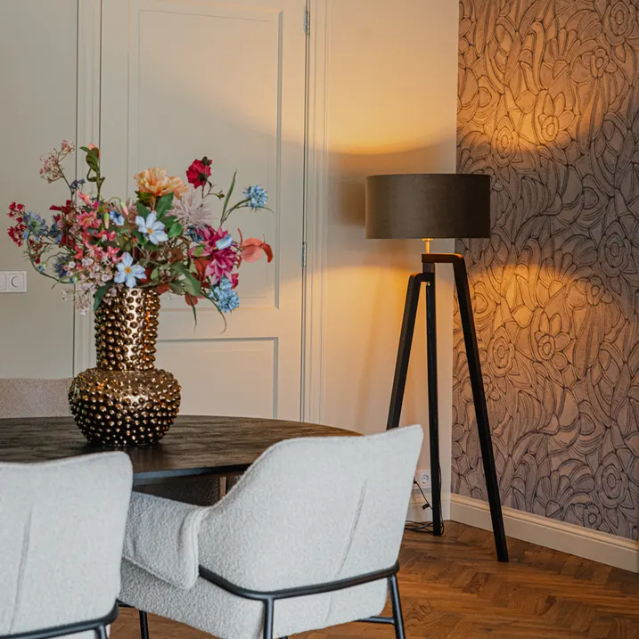 Podna lampa tronožac crna sa taupe abažurom i zlatom 50 cm - Puros