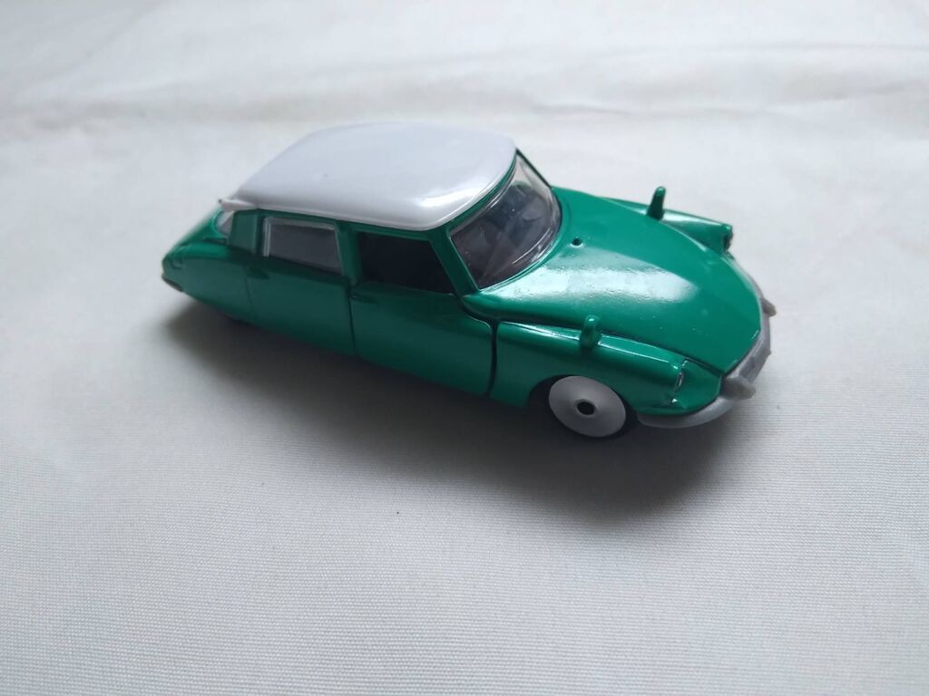 Majorette Citroen DS59 ocuvan.Imam jos autica iz ove serije