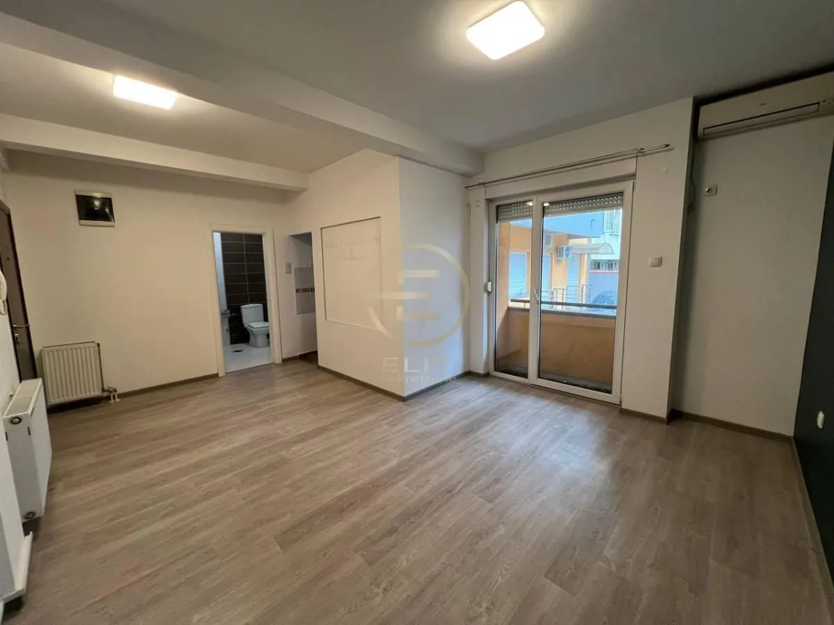 Prodaja, garsonjera, 28m2, Grbavica, Novi Sad, Novi Sad