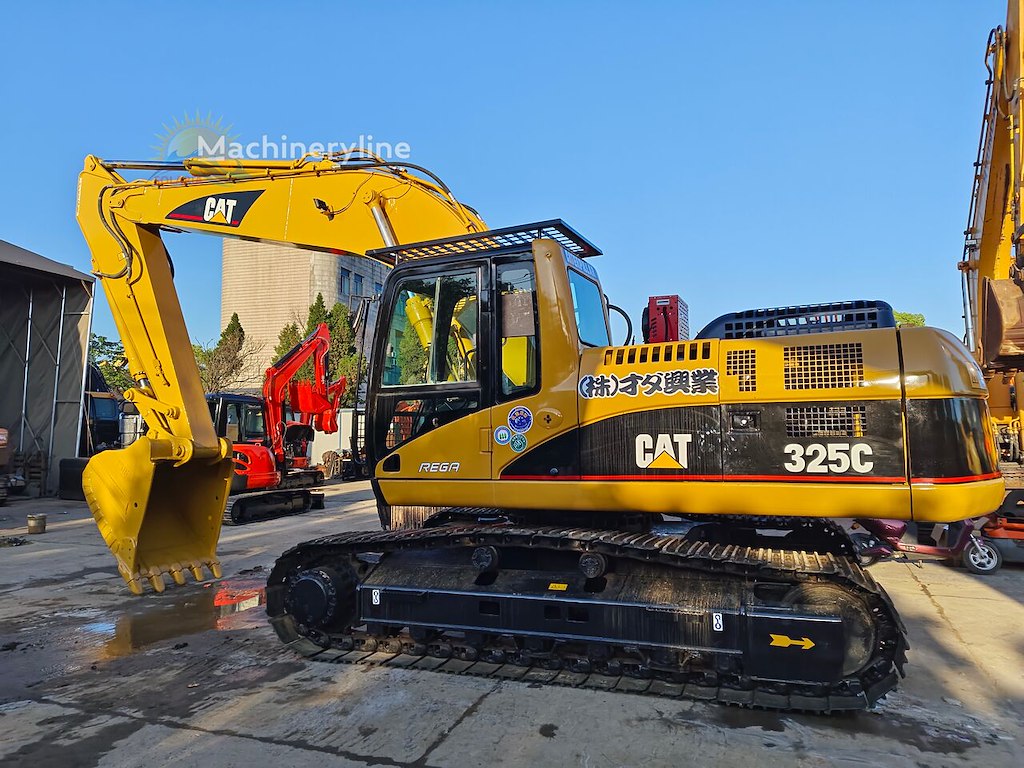 Caterpillar 325C bager guseničar