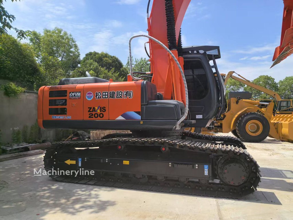 Hitachi ZX200-3G bager guseničar