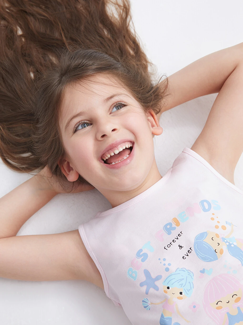 LCW Kids Okrugli Izrez Štampan Pidžama Komplet Za Devojčice Sa Šortsom