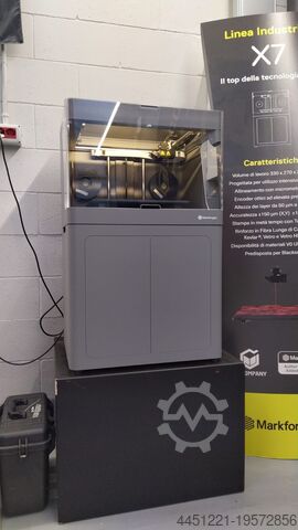 3D štampač
Markforged X7