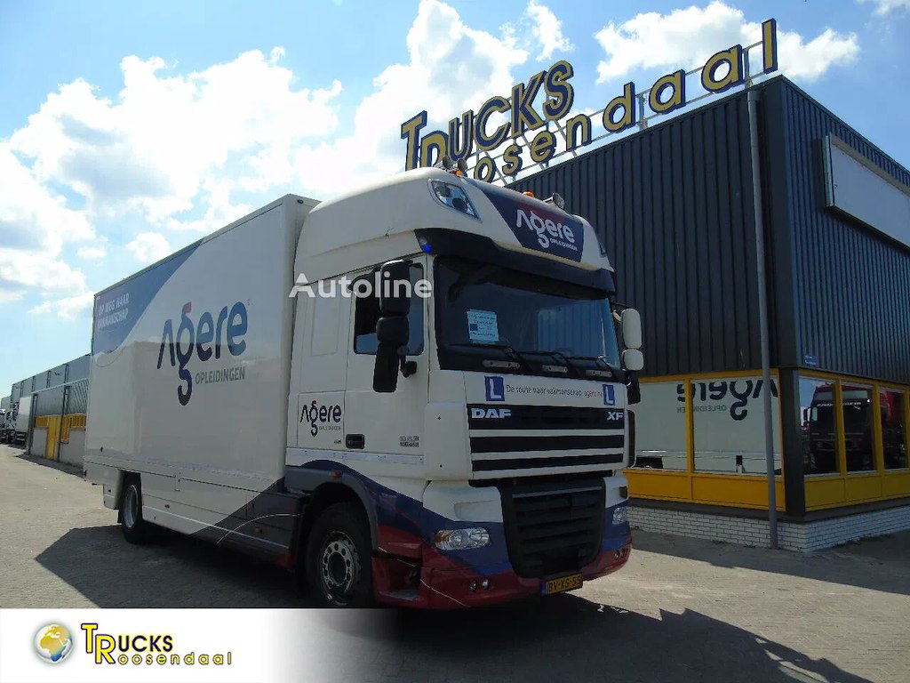 DAF XF 105 .460 + MANUAL + EURO 5 kamion furgon