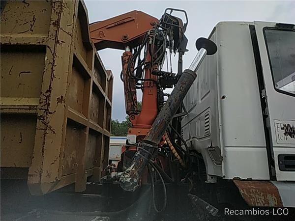 IVECO EuroTech (MP) autodizalica s kranom