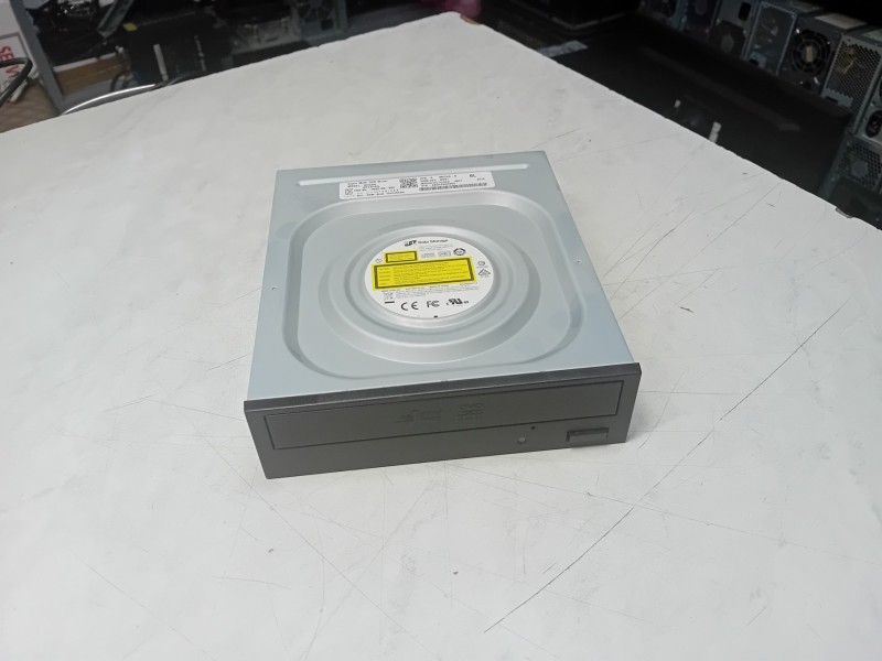 dvd rw sata hitachi lg ispravan