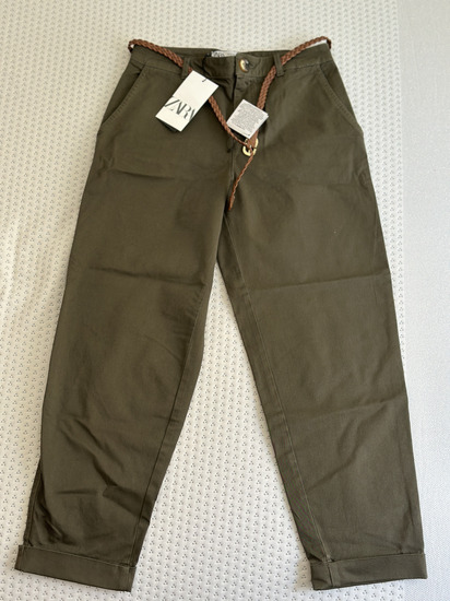 Pantalone S nove