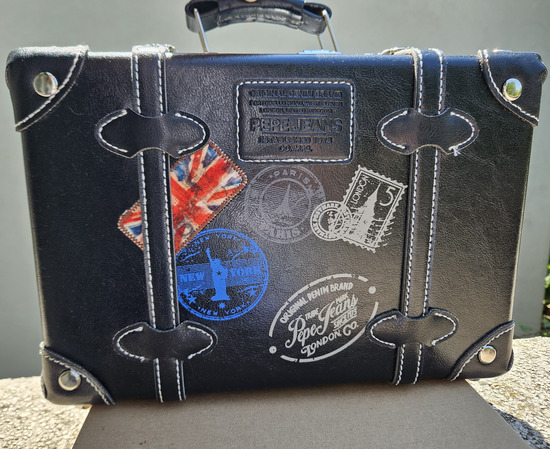 Kofercic Pepe Jeans / novo