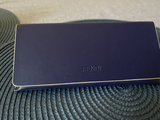 Fendi sunčane naocare snižene na 7500