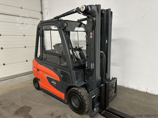 Električni viljuškar za 4 točka
Linde E 30 L-01 - TRIPLEX !!! - NEUGERÄT !!!