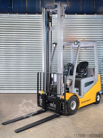 Električni 4 točak
Jungheinrich EFG 425k - Service Neu - Batterie 83% - 5m Hub - 2,5t