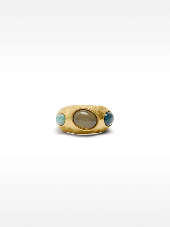 RING WITH STONES AND RESIN