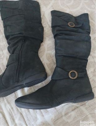 Čizme koža brušena 40-41 br, novo