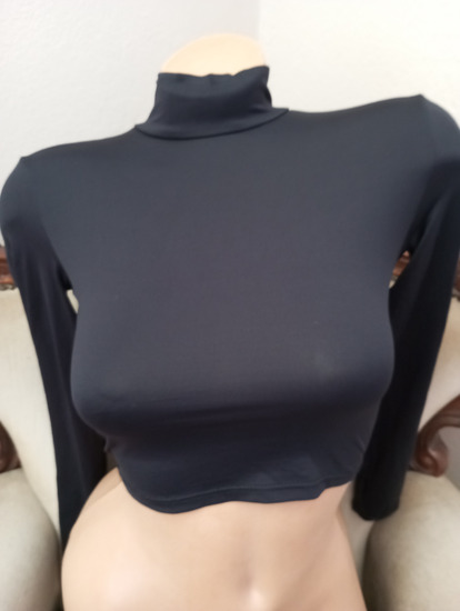 BERSHKA crop rolka vel.XS