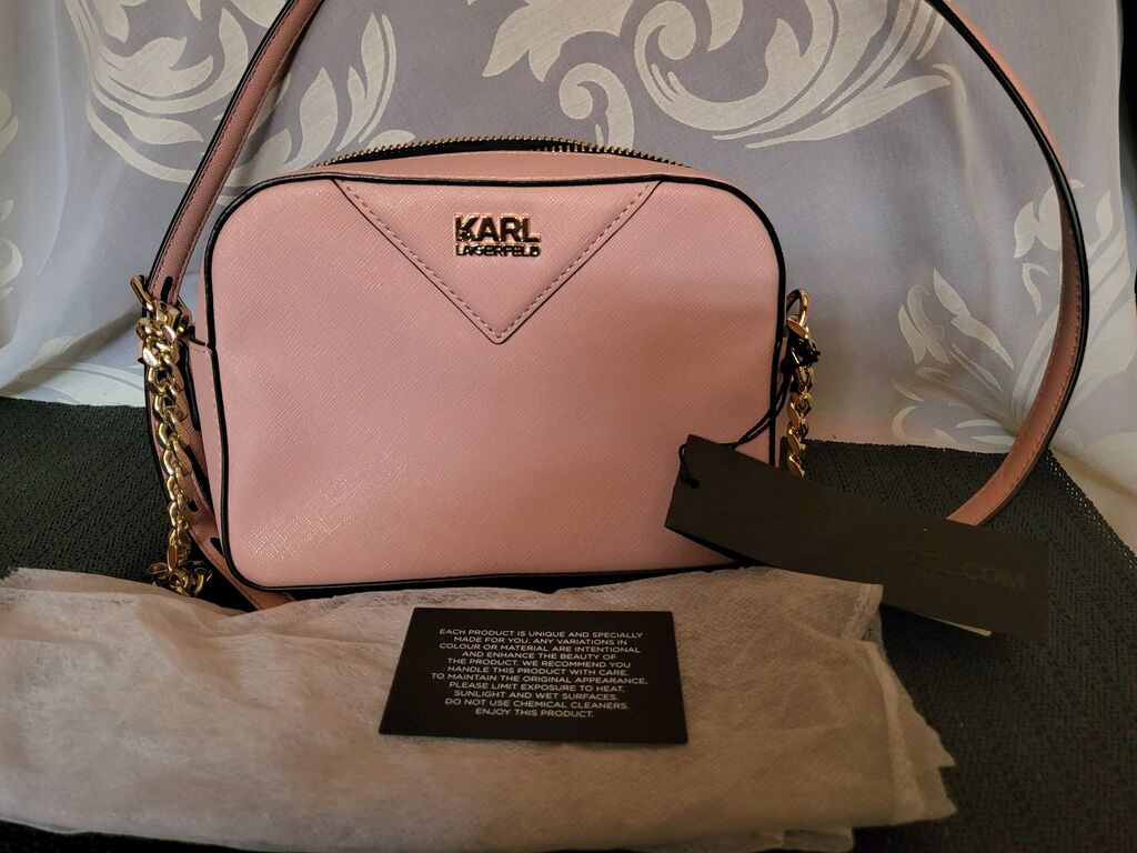 Elegantna torbica, Karl Lagerfeld, Materijal: Polyurethane