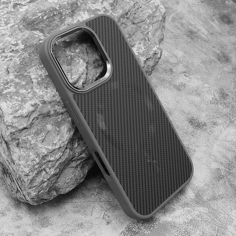 Futrola CARBON MagSafe za iPhone 16 Pro (6.3) siva (big camera) (MS)