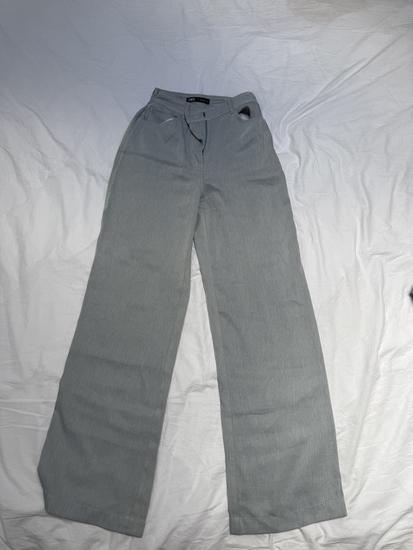 Svetlo plave letnje pantalone