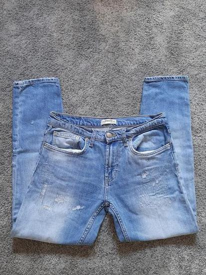 Novo Zara farmerke 36