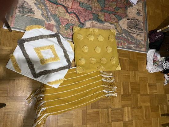 3 Jastucnice sa detaljima
