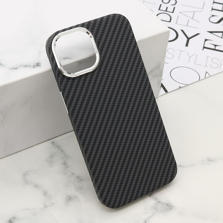 Zastitna maska (futrola) UrbanMesh MagSafe - iPhone 15 DZ02 (MS)