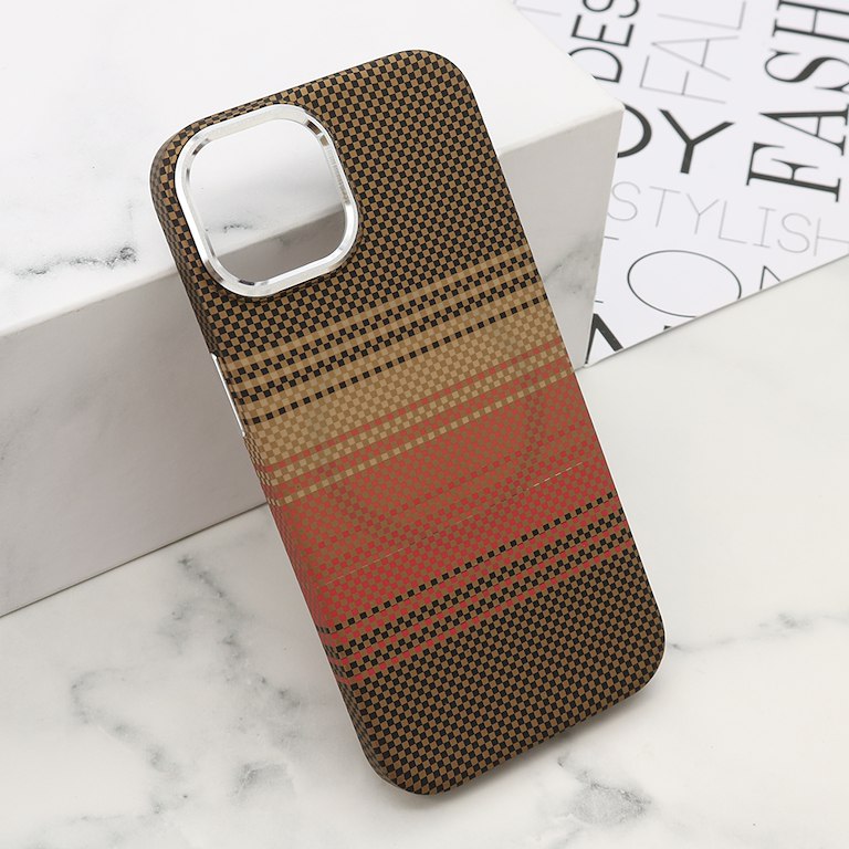 Zastitna maska (futrola) UrbanMesh MagSafe - iPhone 15 DZ05 (MS)