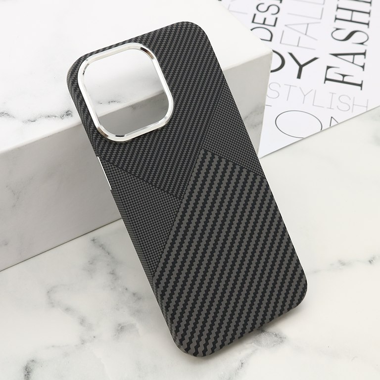 Zastitna maska (futrola) UrbanMesh MagSafe - iPhone 15 Pro Max (6.7) DZ03 (MS)