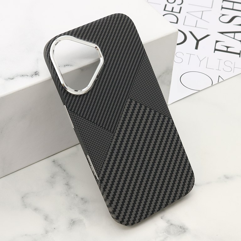 Zastitna maska (futrola) UrbanMesh MagSafe - iPhone 16 (6.1) DZ03 (MS)