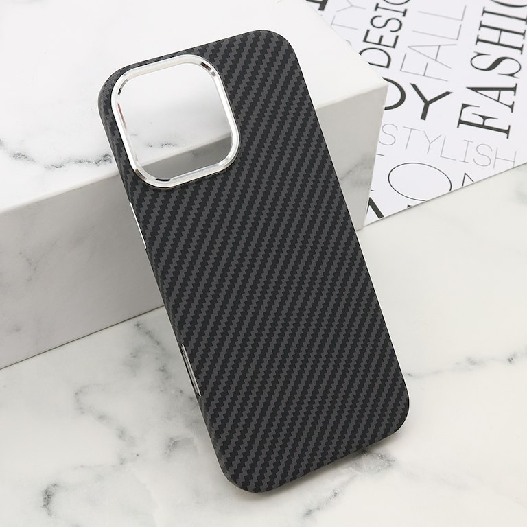 Zastitna maska (futrola) UrbanMesh MagSafe - iPhone 16 Pro Max (6.9) DZ02 (MS)