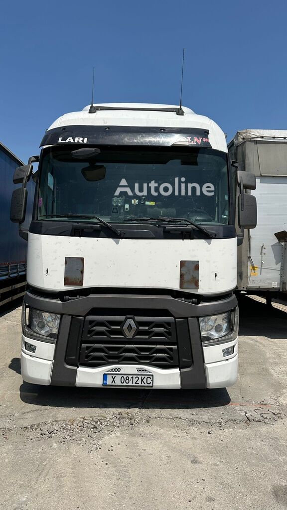 Renault T460 tegljač