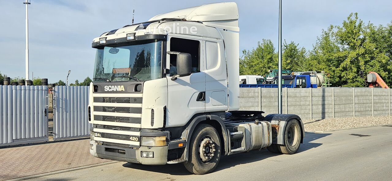 Scania 124 420 tegljač