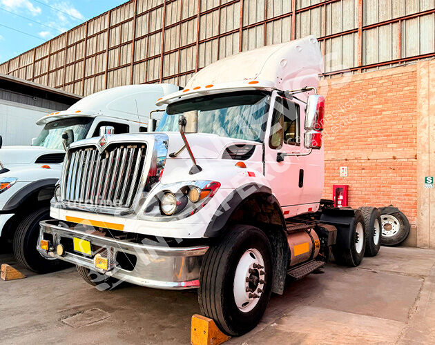 International 7600 tegljač