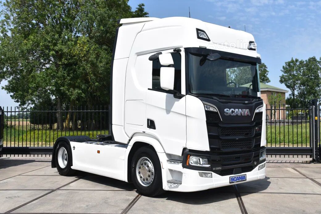 Scania R520 V8 NGS 4x2 - RETARDER - 523 TKM - PARK. AIRCO - ACC - NAVI tegljač