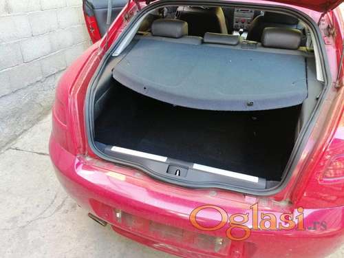 Alfa Romeo GT zadnja daska