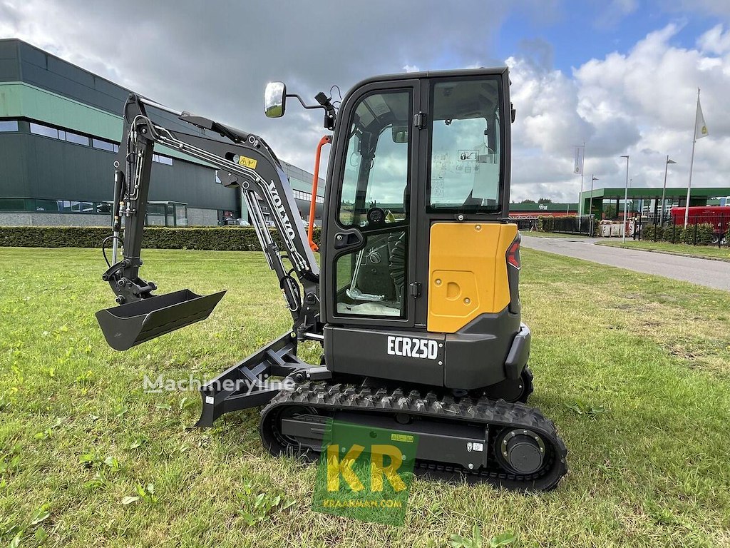 Novi Volvo ECR 25 DFL mini bager