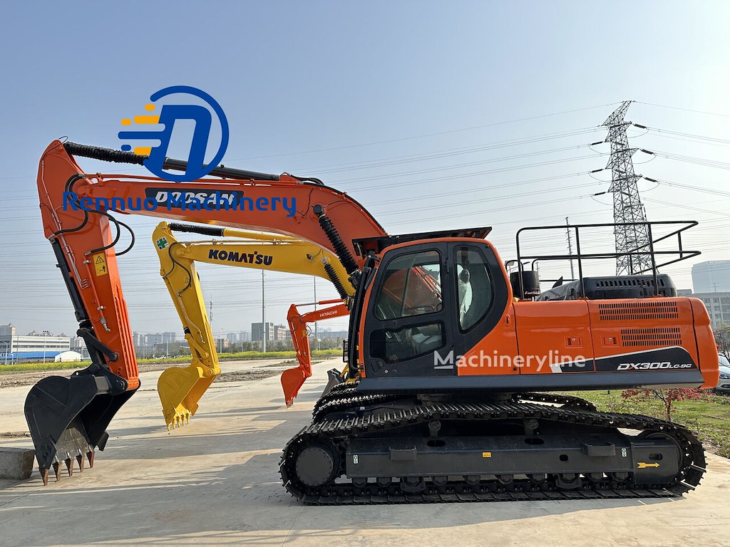 Doosan DX300 bager guseničar