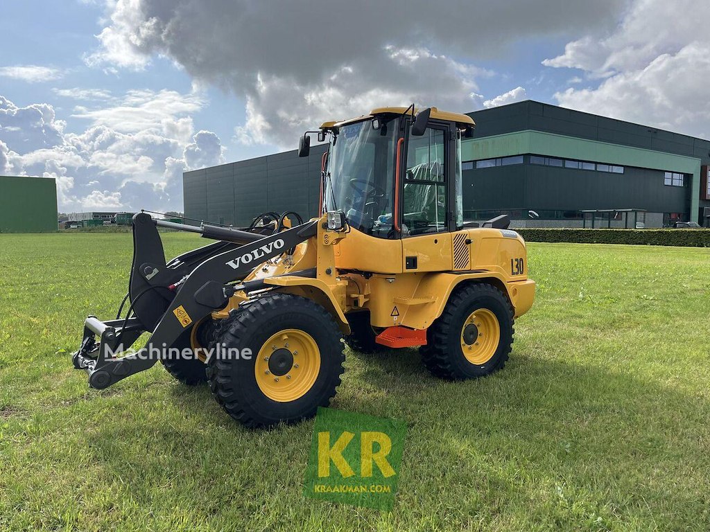Novi Volvo L30HS multifunkcionalni utovarivač