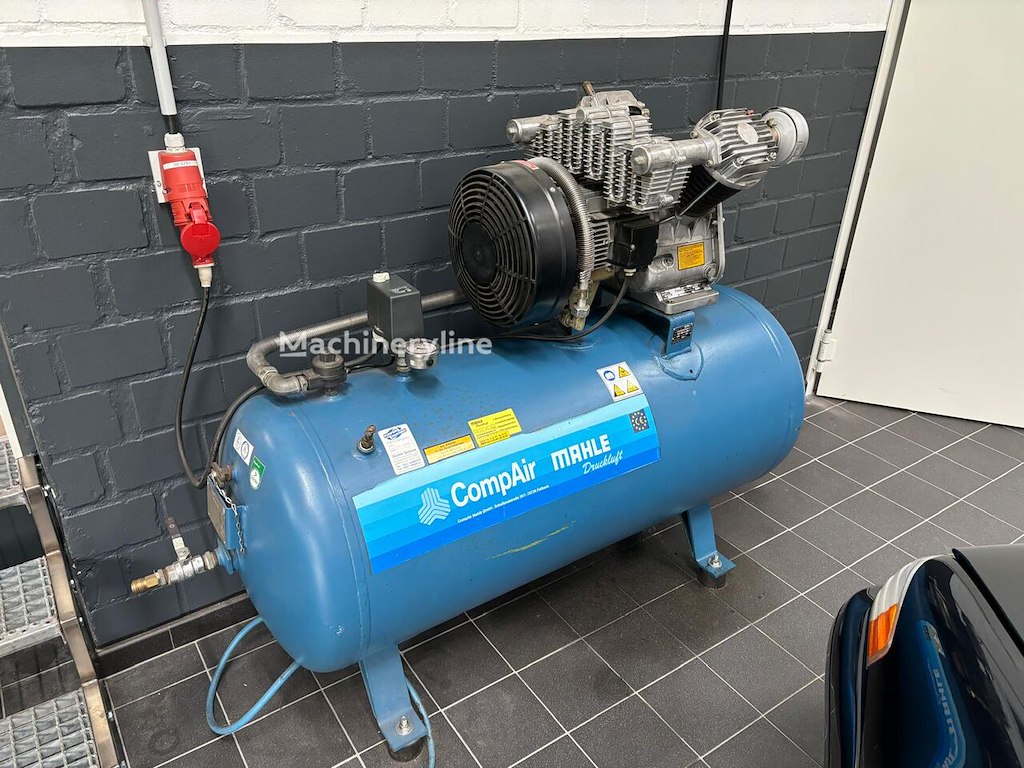 CompAir SAZ 561-15/300 stacionarni kompresor