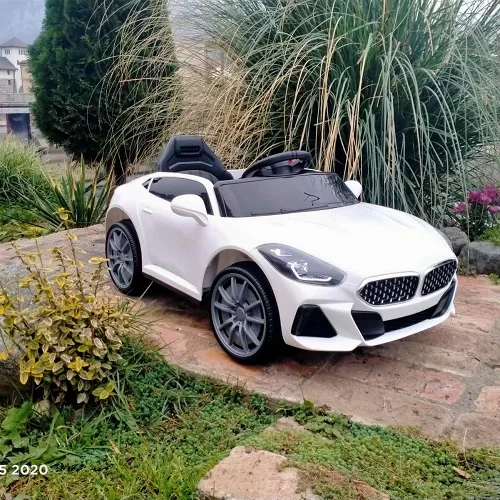 Dečiji auto na akumulator Model 254 beli
Dečiji auto na akumulator Model 254 beli
