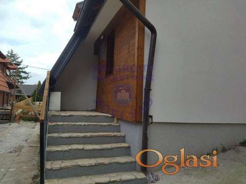 Kuća sa dva apartmana na prodaju!!!