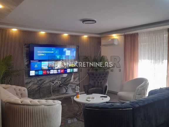 Na prodaju kuća 350 m2 u Gornjem Matejevcu