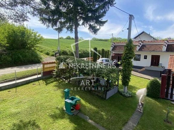 Jadranska Lešnica, 3 kuće, 69ari ID#11081