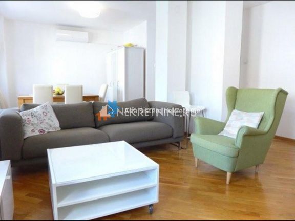 Savski venac, Senjak, 3.0 stan, 101m2, 1100 EUR, ID 50861